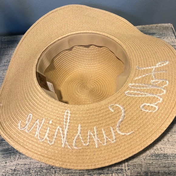 Dpc | Accessories | Upf5 Hello Sunshine Packable Straw Floppy Hat ...